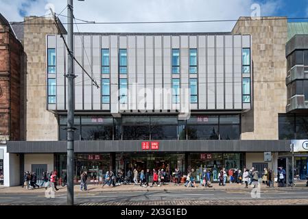 Uniqlo Edinburgh clothing shop Stock Photo - Alamy