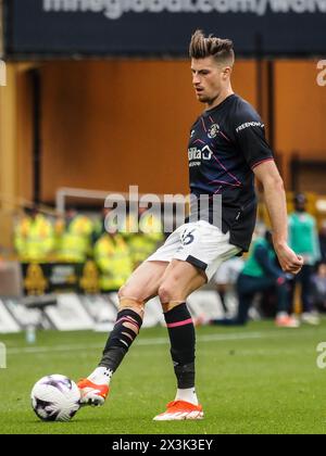 #16, Reece Burke of Luton Town during the Sky Bet Championship match ...