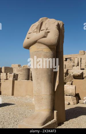 Headless Pharaoh statue, Karnak Temple, Luxor, Egypt Stock Photo - Alamy