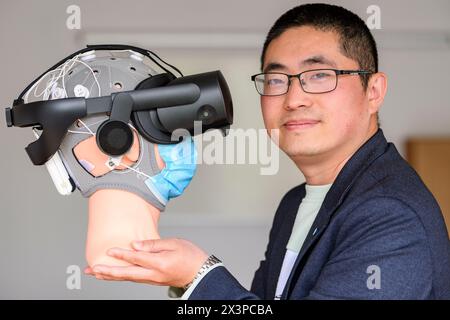 Robotics science Glasgow University Gang Li Stock Photo - Alamy