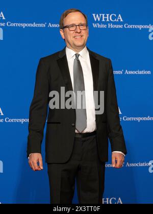 ABC News chief Washington correspondent Jonathan Karl with his family ...