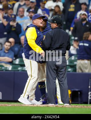 Milwaukee Brewers manager Pat Murphy (49) in the first inning during a ...