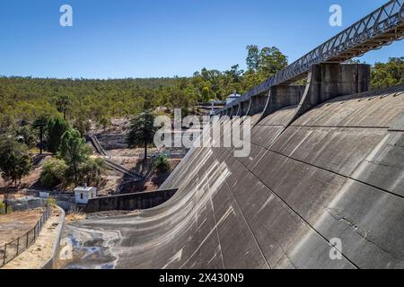 Mandaring dam reservoir, 39 kilometres from Perth, in the Darling Scarp ...