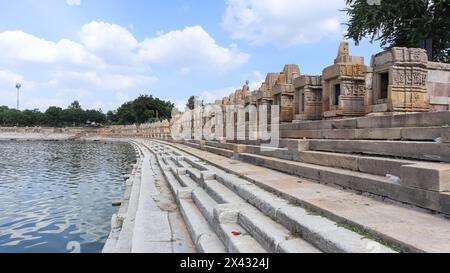 Beautiful Architecture of Ancient Hindu Temples, 365 Templea Around the ...