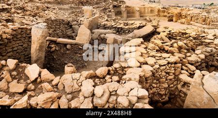 Neolithic archaeological site of Karahan Tepe, Circular stone structure ...