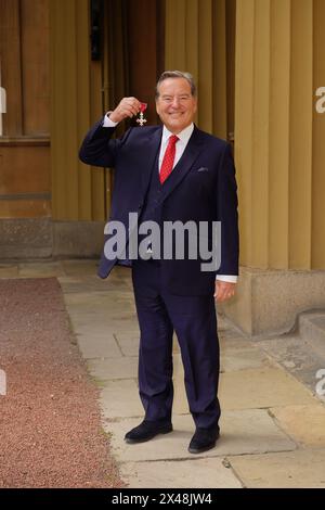 Robert Stelling (Jeff Stelling), lately Broadcaster, Sky Sports, is ...