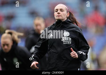 Sam Tierney of Leicester City Women warms up ahead of the Barclays ...