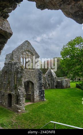 The chapel and De Gower's Hall at the Bishop's Palace, Lamphey ...