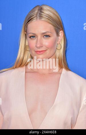 Beth Behrs bei der CBS Fall Schedule Celebration in den Paramount ...