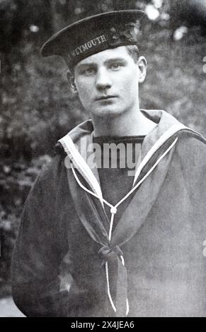 HMS Weymouth, British light cruiser Stock Photo - Alamy