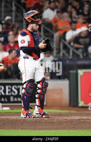Houston Astros catcher Victor Caratini (17) and pitcher Josh Hader (71 ...