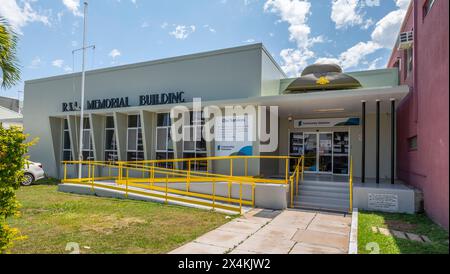 Mackay RSL Memorial Building in Mackay, north Queensland, with Aussie ...