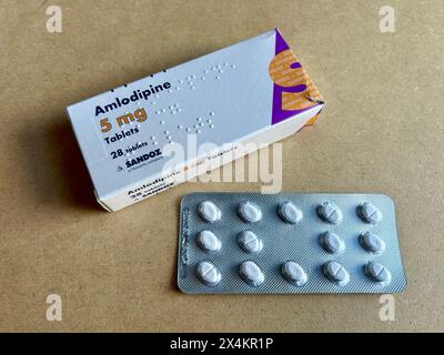 Amlodipine besylate tablets Stock Photo - Alamy