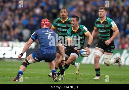 Leinster Rugby's Josh van der Flier scores his side's third try of the ...
