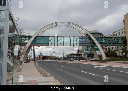 southlake hospital newmarket overhead bridge at davis drive Stock Photo ...