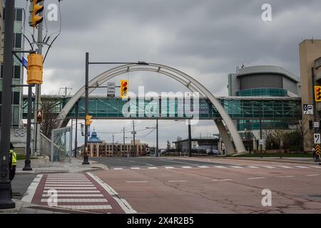 southlake hospital newmarket overhead bridge at davis drive Stock Photo ...