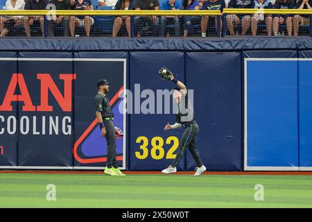 New York Mets' DJ Stewart (29) arrives home after hitting a solo home ...