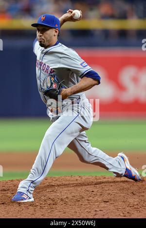 New York Mets pitcher Edwin Diaz delivers against the Miami Marlins ...