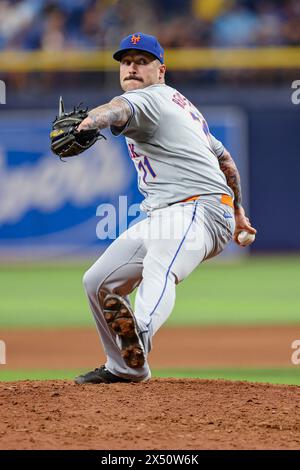 New York Mets pitcher Sean Manaea reacts after Cincinnati Reds' Austin ...