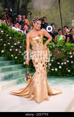 Sabrina Harrison attending the Metropolitan Museum of Art Costume ...