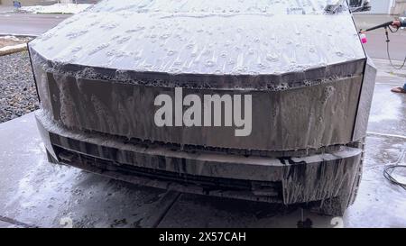 Washing a Tesla Cybertruck: Suds Covering Its Futuristic Exterior Stock ...