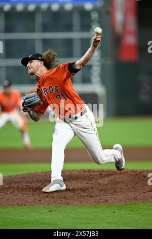 Houston Astros pitcher Josh Hader delivers during the ninth inning of a ...