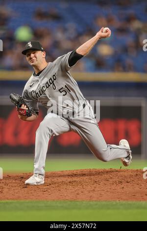 Chicago White Sox pitcher Jared Shuster (51) throws during the eighth ...