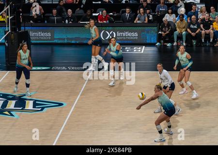 Vegas Thrill player receiving the ball Stock Photo - Alamy