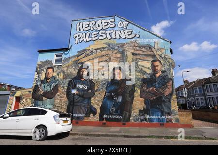 The 'Heroes of Palestine' mural in Redbridge, east London, that ...