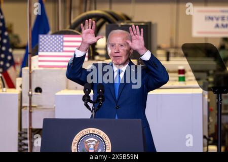 President Joe Biden waves before departure, July 16, 2022, in Jeddah ...