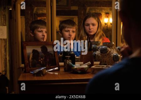 Speak No Evil Alix West Lefler & Dan Hough Stock Photo - Alamy
