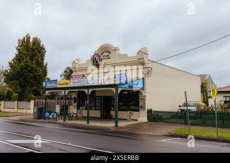 BRUTHEN, AUSTRALIA - APRIL 06 2024: The quaint township of Bruthen on a ...