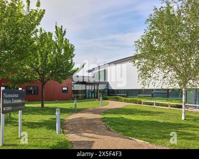 The Nanoscience Centre, Cavendish laboratory, University of Cambridge ...