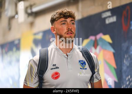 Matty Ashton #5 of Warrington Wolves arrives at The Halliwell Jones ...