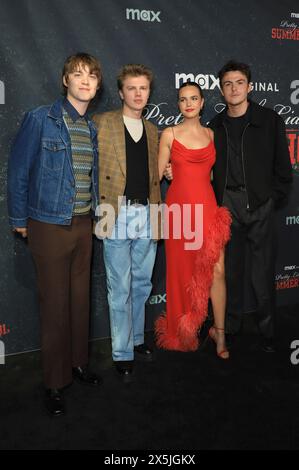 Blake Richardson und Bailee Madison beim Screening der Max-Serie ...