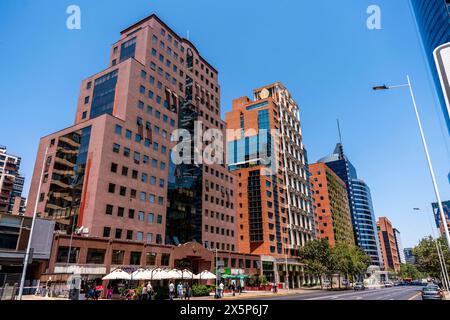 Edificio Madison (The Madison Building), Las Condes, Santiago, Chile Stock Photo - Alamy