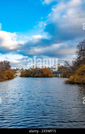 House Guards Parade - London - overlooking St. James Park Stock Photo ...