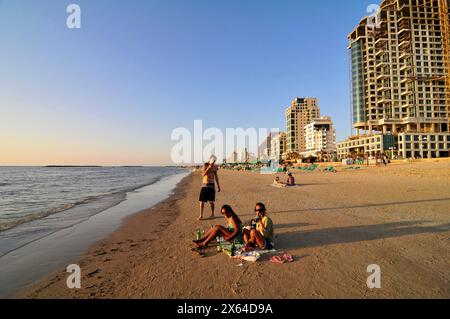 Israeli beauties on the beach in Tel-Aviv, Israel Stock Photo - Alamy