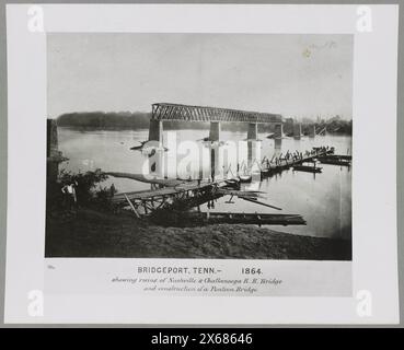 Pontoon bridge, Civil War Photographs 1861-1865 Stock Photo - Alamy