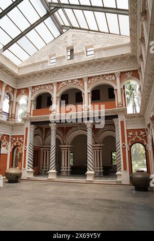 The Durga Dalan (place of worshipping Durga) inside the courtyard of ...
