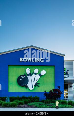 Ten Pin fun center in the California Central Valley town of Turlock ...