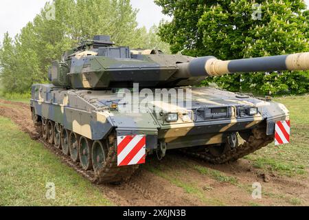 German-made Leopard 2A7 tank with camouflage Stock Photo - Alamy