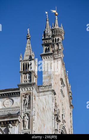 Como, Italy - August 8, 2023: Saint Mary Assunta Cathedral in downtown ...