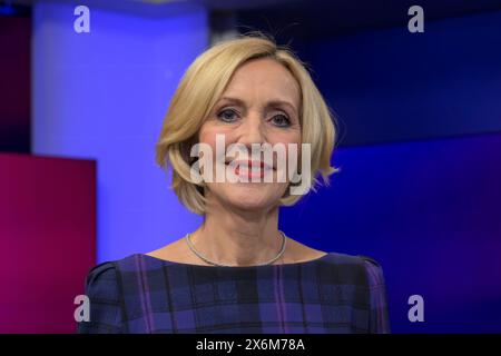 Petra Gerster Moderatorin und Autorin, Die Themen heute - Streit um ...