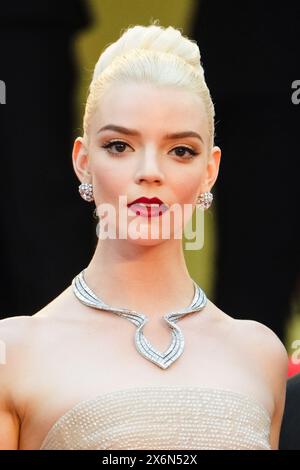 Anya Taylor-Joy arrives for the Dior Spring/ Summer 2025 ready-to-wear ...