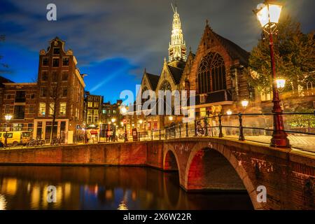 Oude Kerk, 14th century Calvinist Church, Amsterdam, Netherlands Stock ...