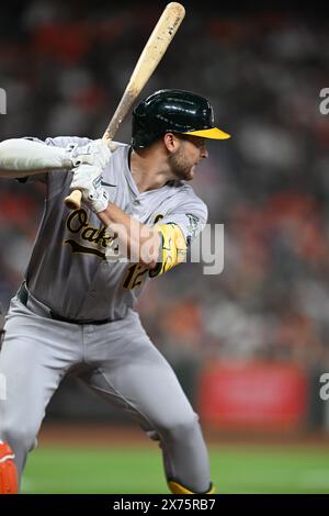 Oakland Athletics second base Max Muncy (10) in the fourth inning of a ...