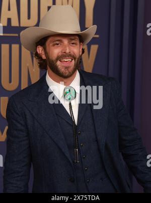 Country music star Thomas Rhett performs at the Coral Sky Amphitheatre ...