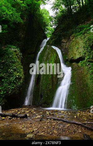 Aktas Waterfall in Akcakoca, Duzce, Turkey Stock Photo - Alamy