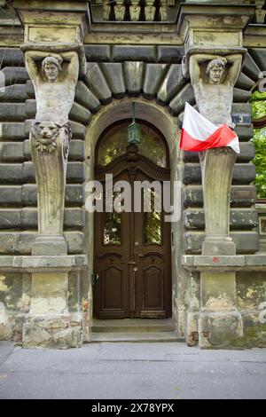 Tenement house with Atlantas - a historic tenement house located in ...